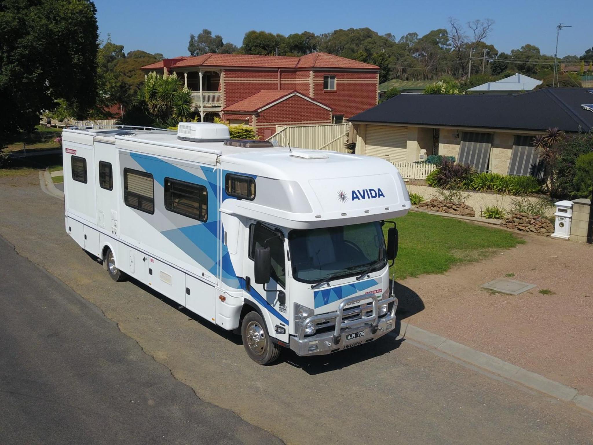 ISUZU AVIDA LONGREACH C9536SL