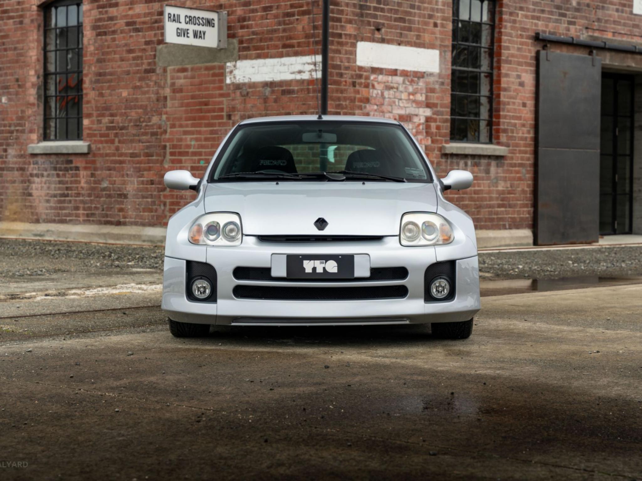 RENAULT CLIO V6 PHASE 1
