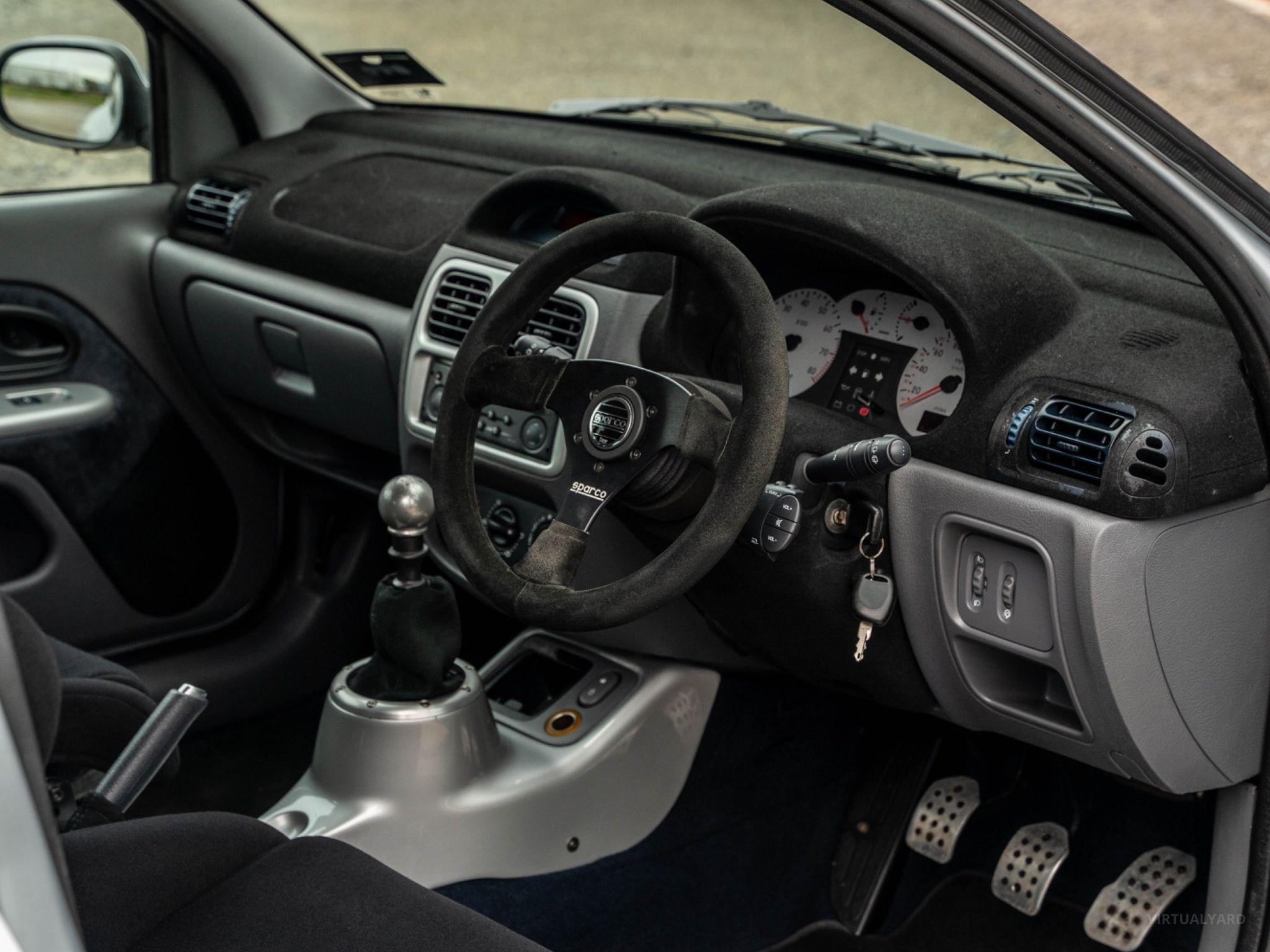 RENAULT CLIO V6 PHASE 1