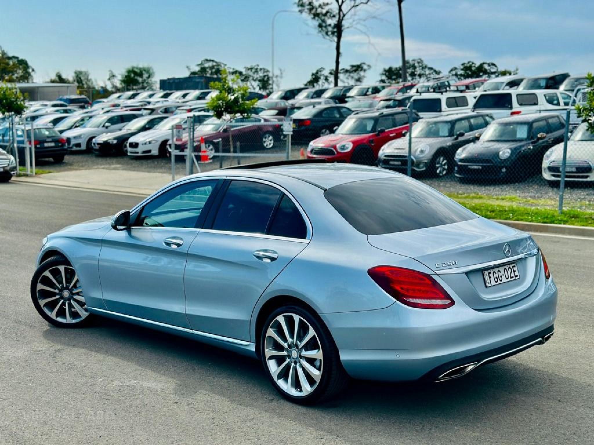 MERCEDES-BENZ C250 LUXURY 205 TURBO 2.0L 9 SPD AUTO UPDATE
