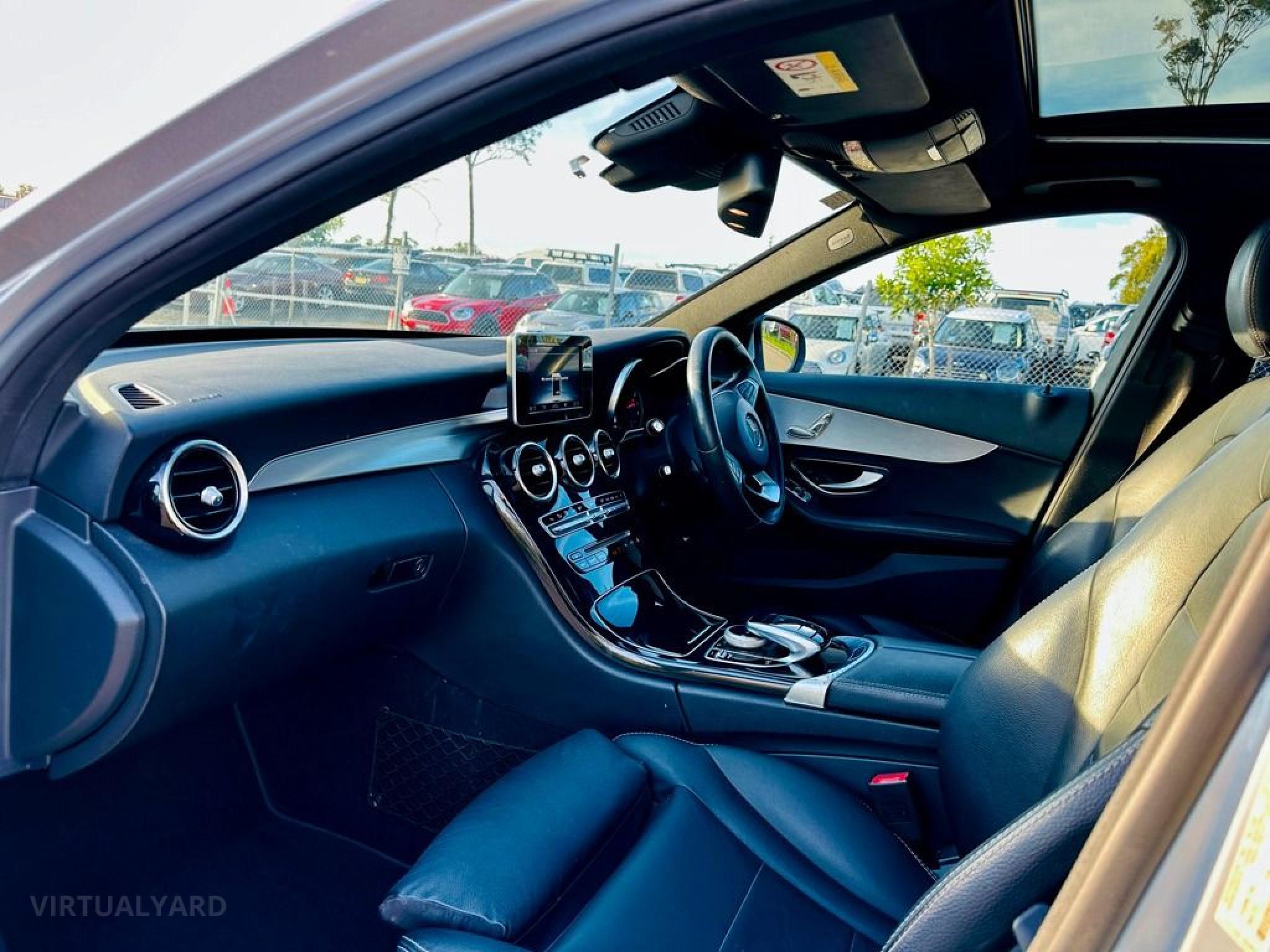 MERCEDES-BENZ C250 LUXURY 205 TURBO 2.0L 9 SPD AUTO UPDATE