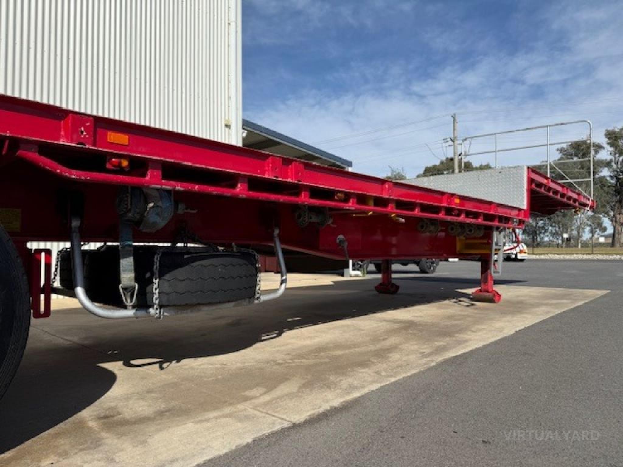 CIMC 45 TRI-AXLE DROP DECK