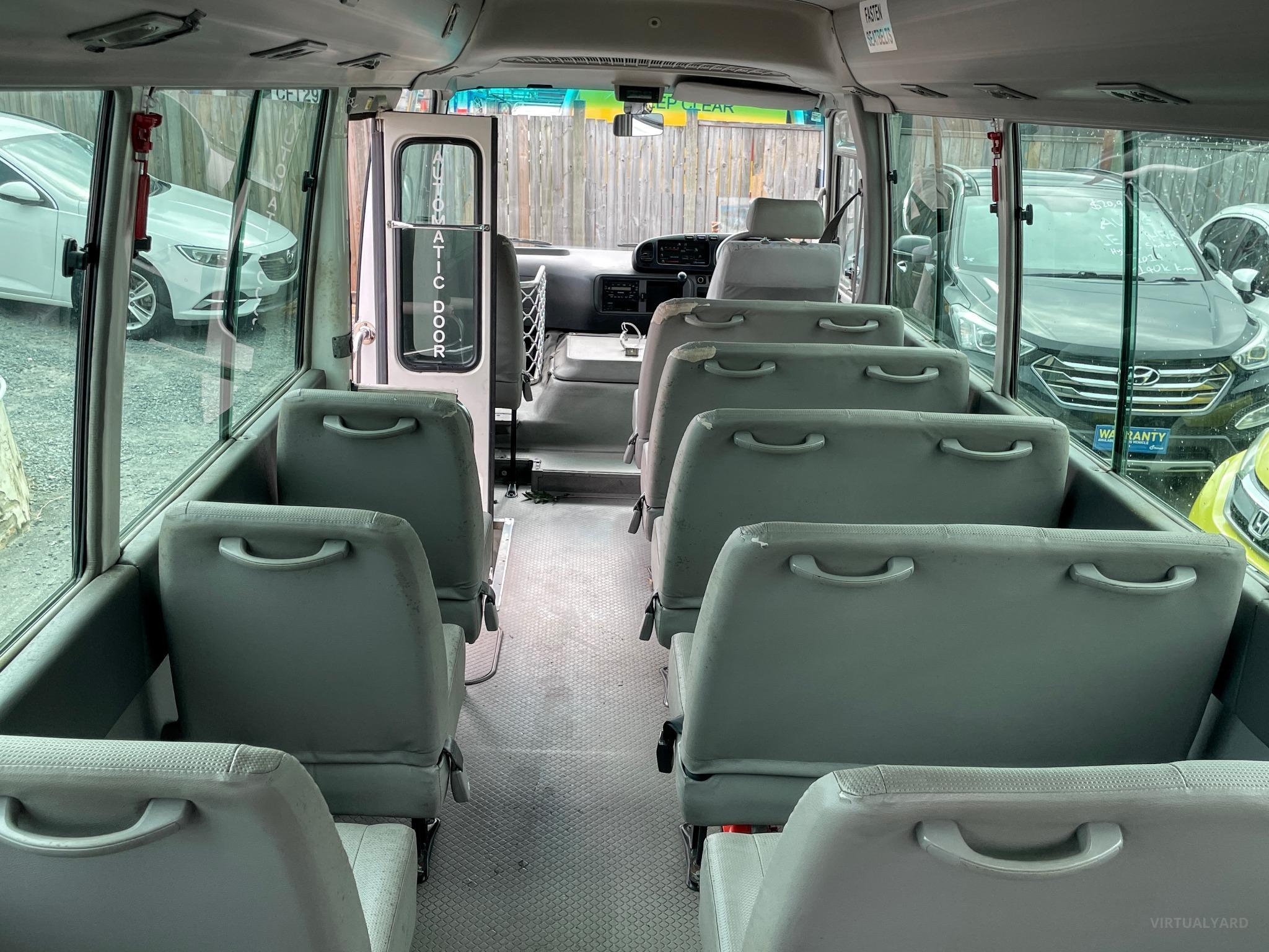 TOYOTA COASTER BUS TURBO DIESEL