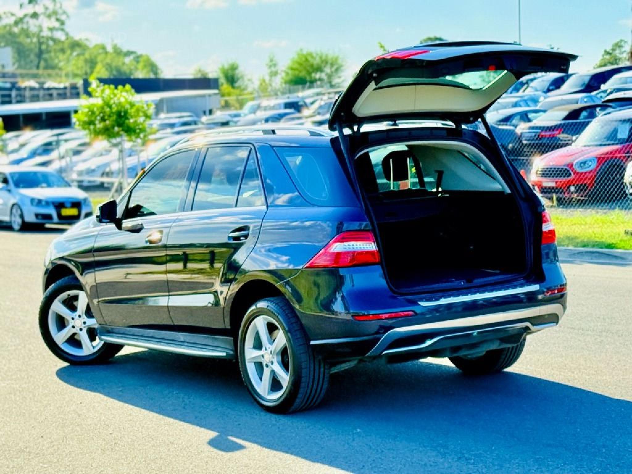MERCEDES-BENZ ML250 BLUETEC TURBO DIESEL 4X4 7 SPD AUTO SUV