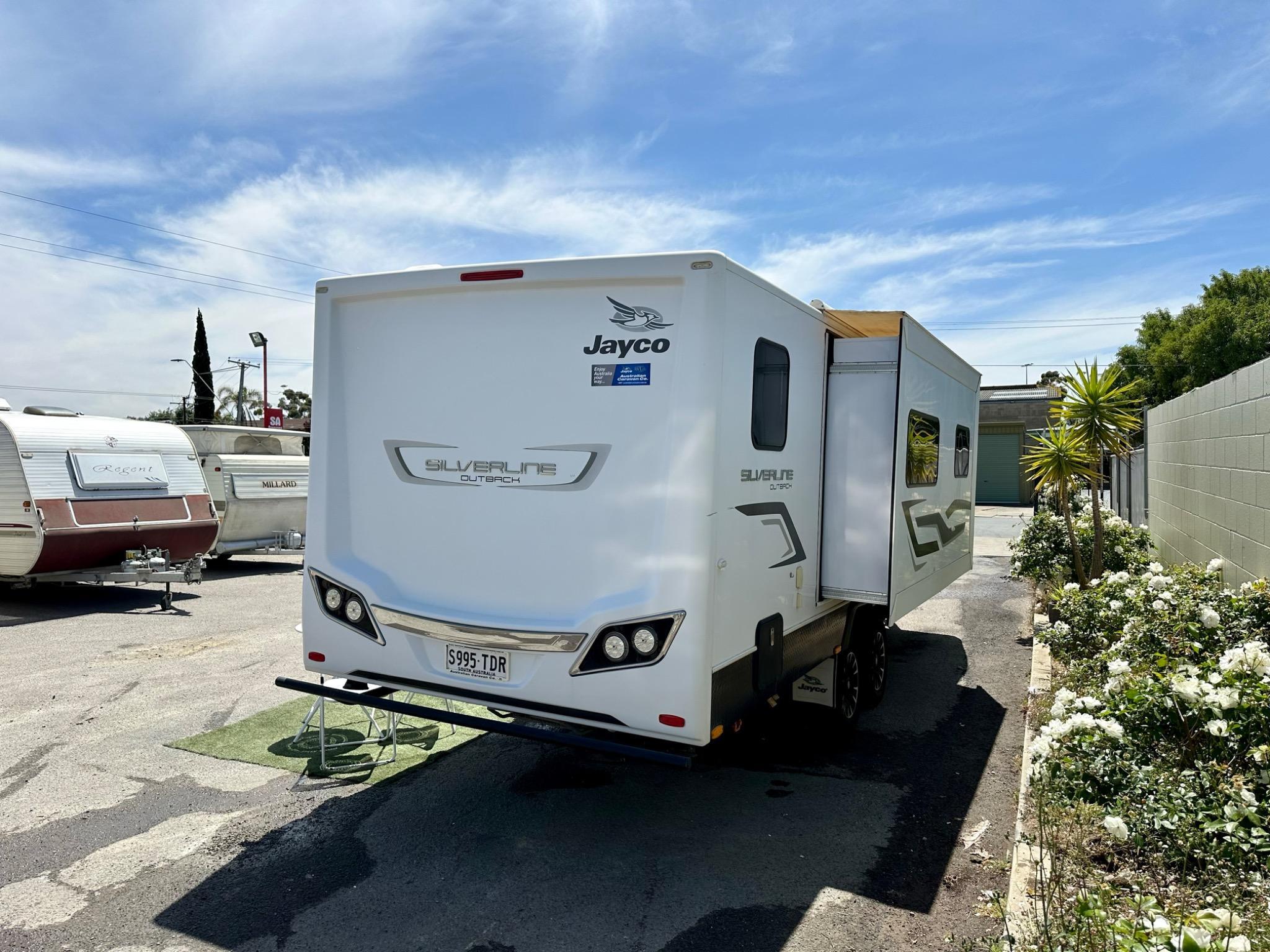 JAYCO SILVERLINE OUTBACK SLIDE OUT