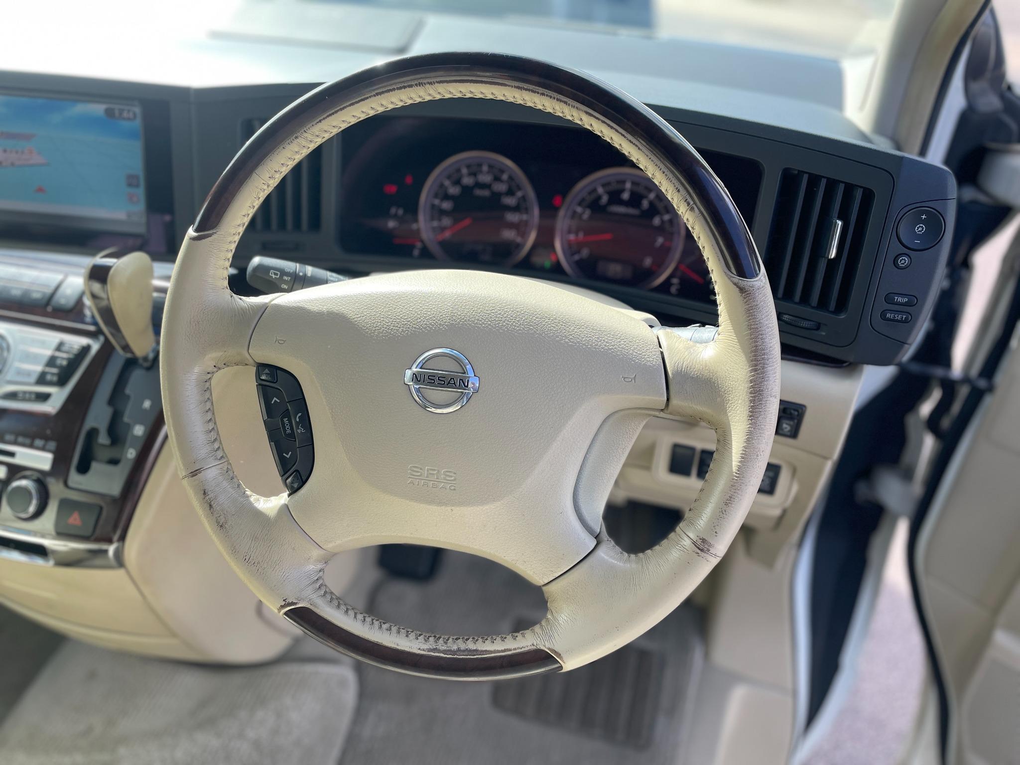 NISSAN ELGRAND 5D 4WD RIDER