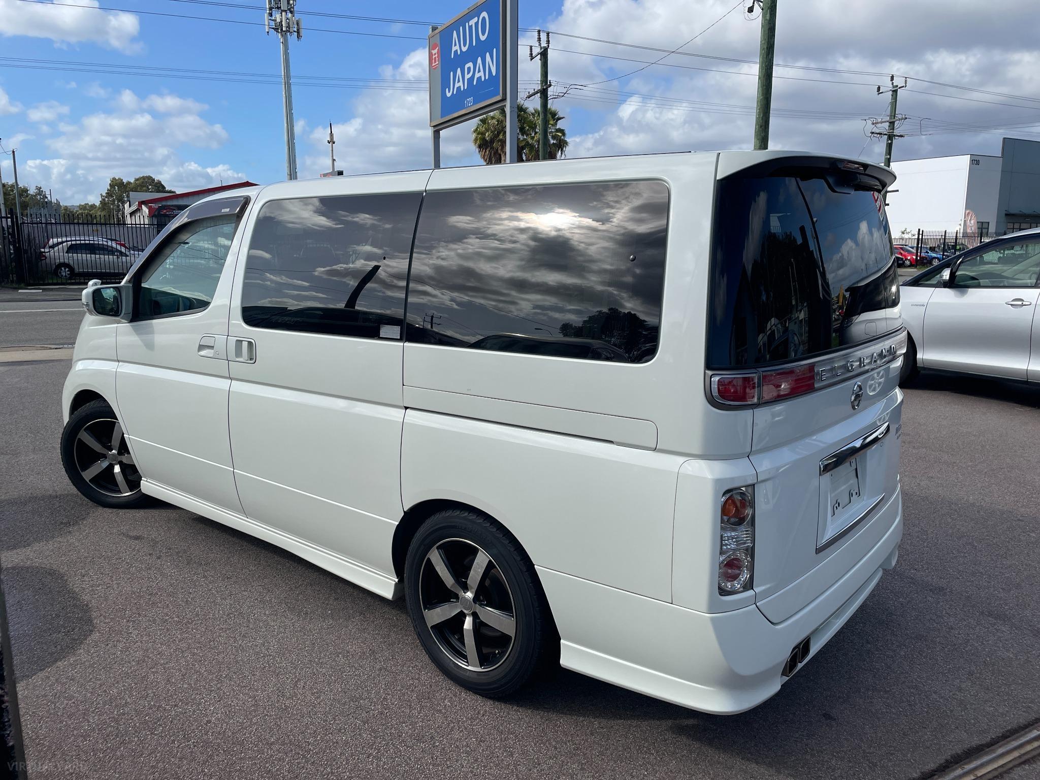 NISSAN ELGRAND 5D 4WD RIDER