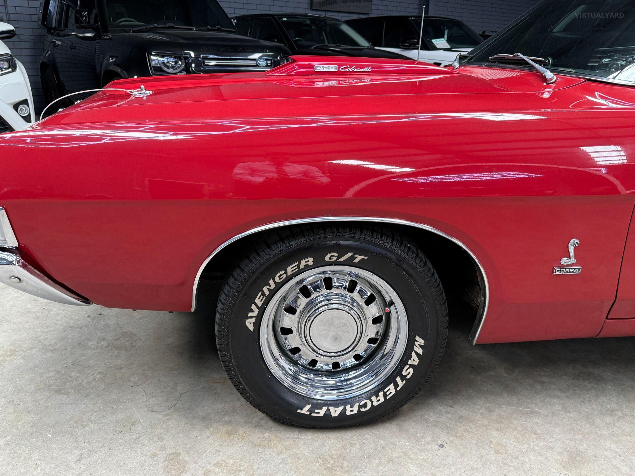 FORD FAIRLANE