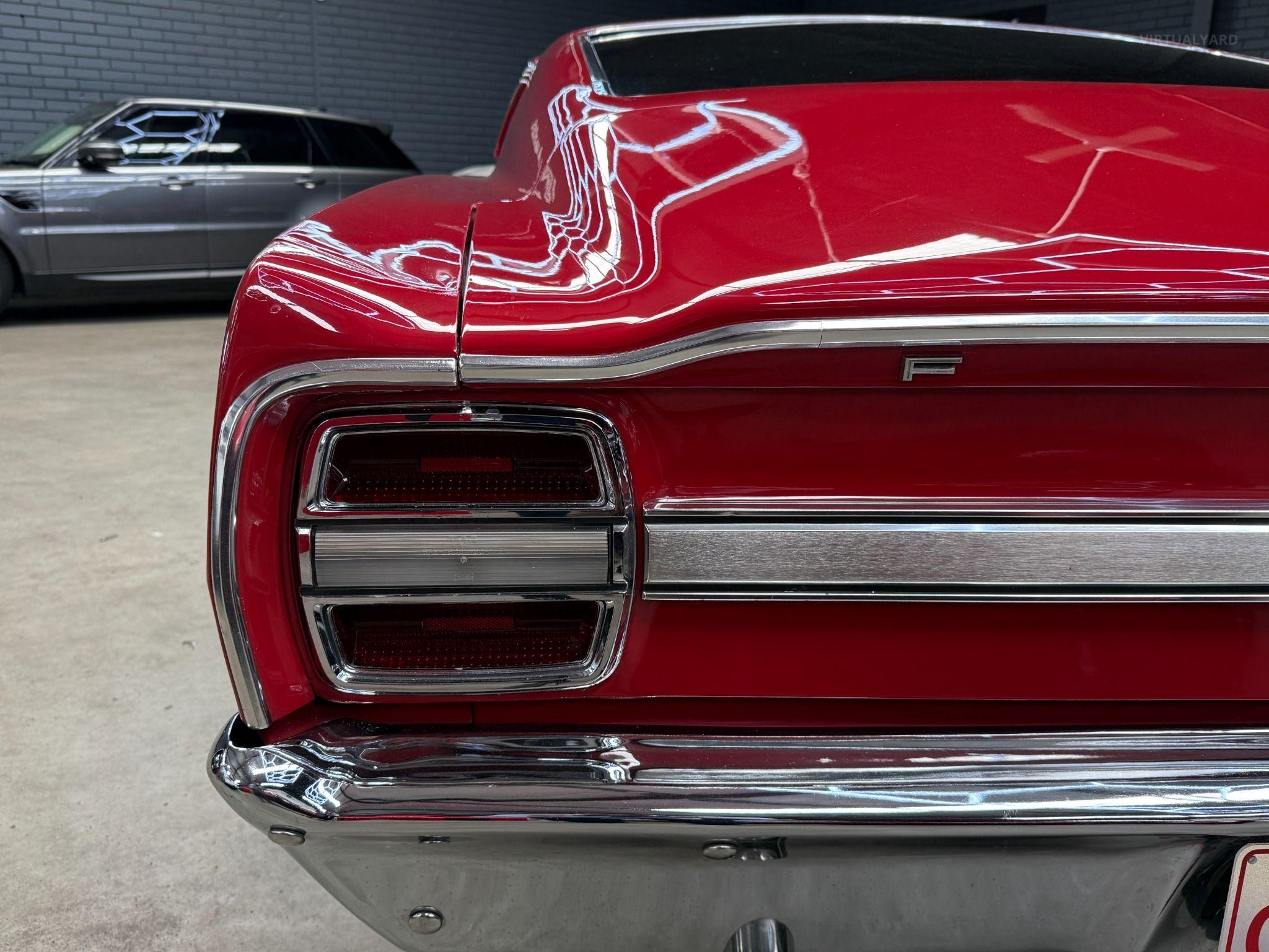 FORD FAIRLANE