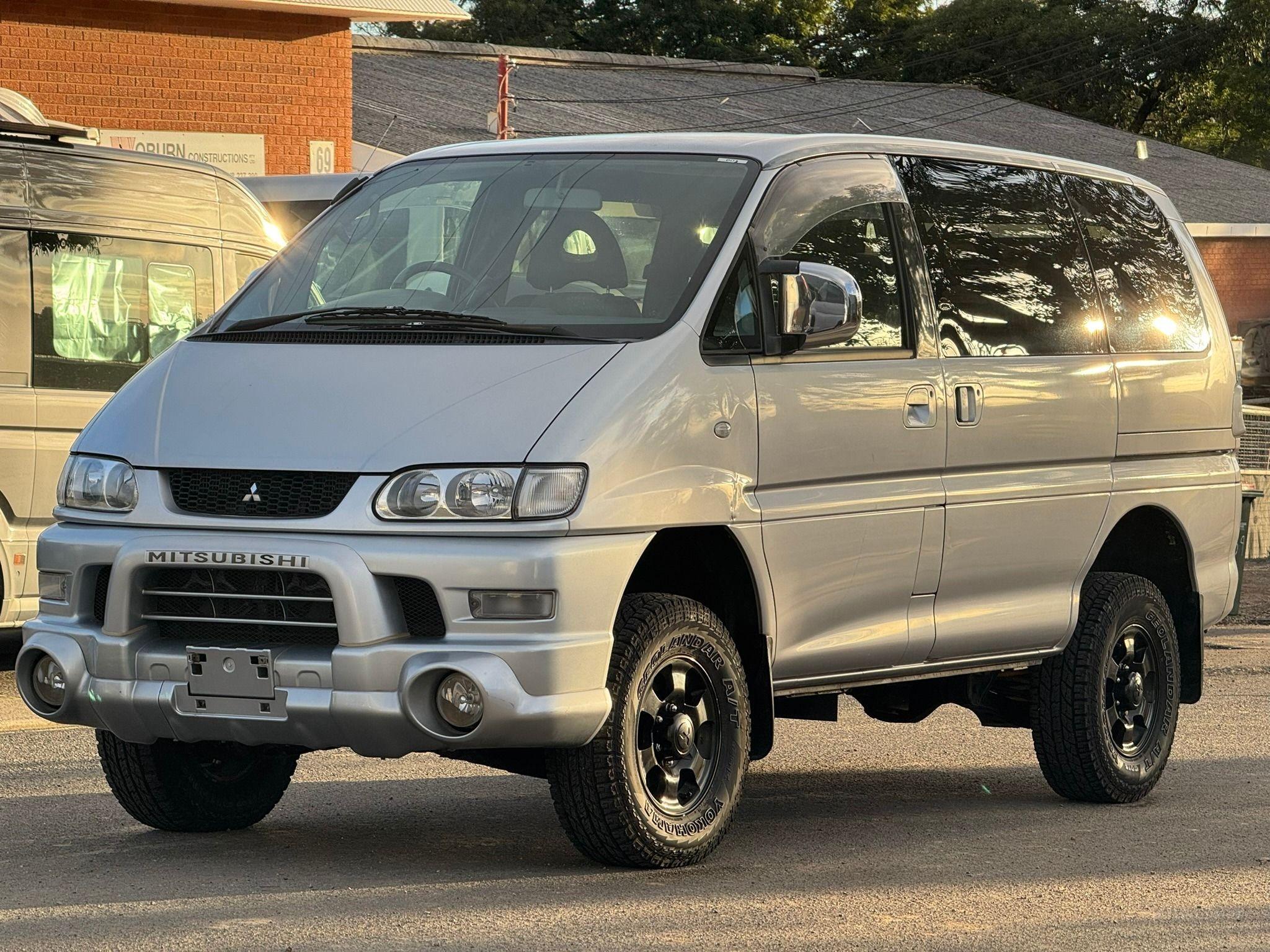 MITSUBISHI DELICA LR CHAMONIX VAN WAGON 7ST 4DR AUTO 4SP 4X4 3.0I
