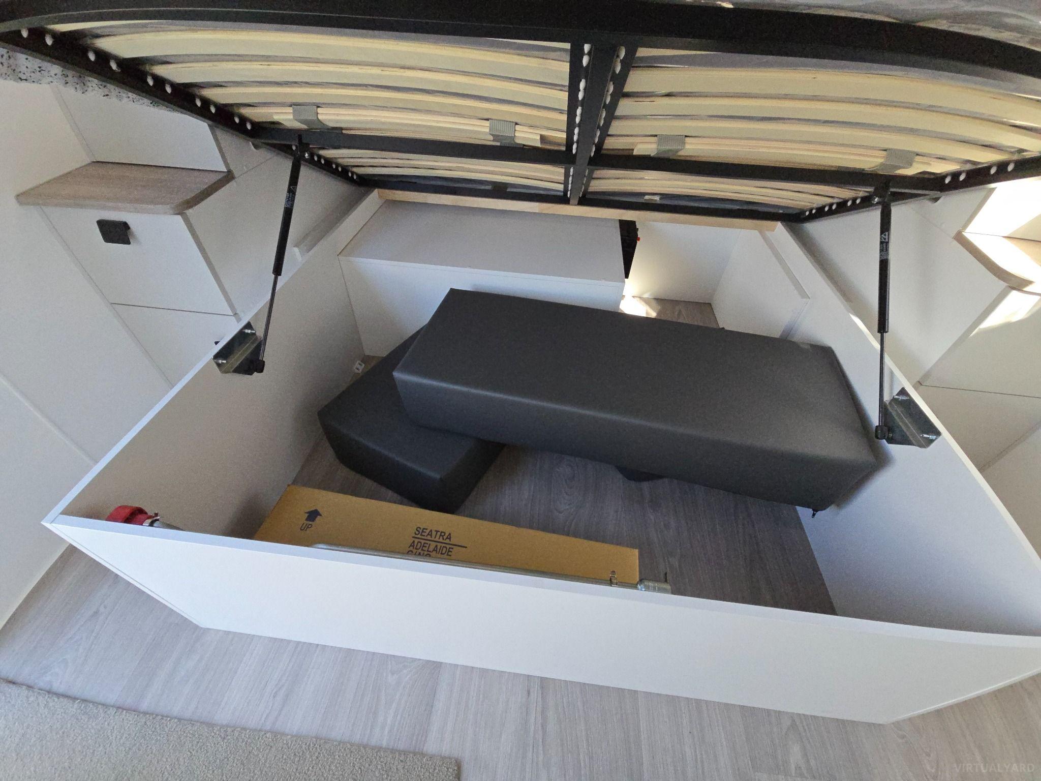 FRANKLIN RAZOR 220 - ALUMINIUM FRAME RAZOR 220-CL-2B CLUB LOUNGE