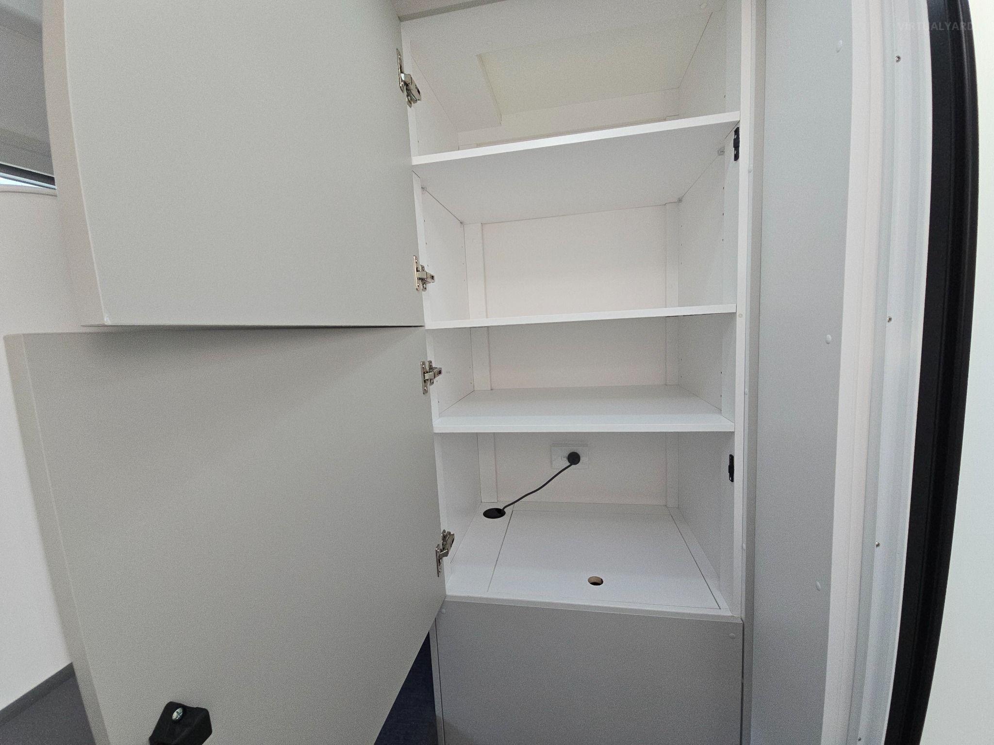 FRANKLIN RAZOR 220 - ALUMINIUM FRAME RAZOR 220-CL-2B CLUB LOUNGE