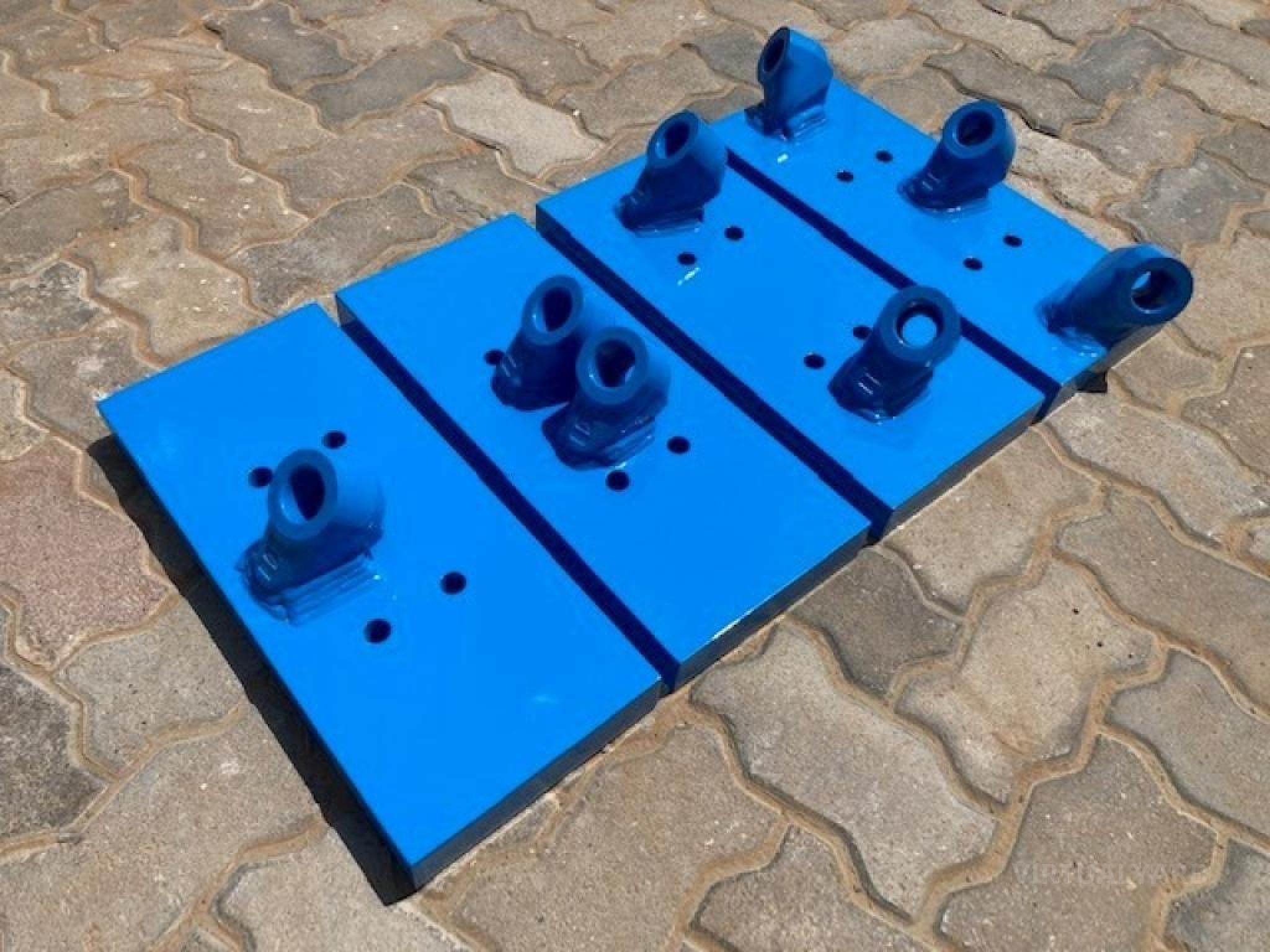 MHJ EQUIPMENT DIGGING PLATES WITH HOLDERS