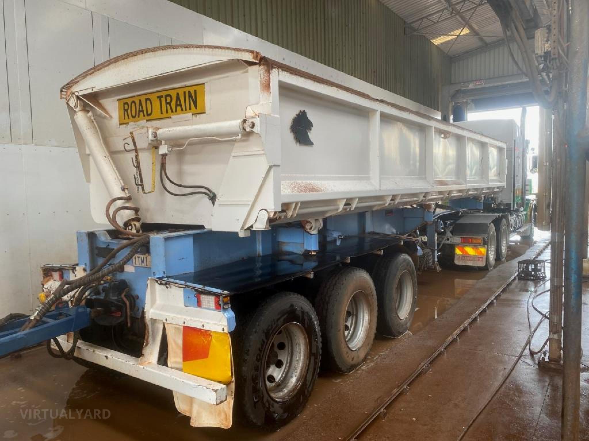 TRISTAR SIDE TIPPERS MATCHING SET WITH DOLLY