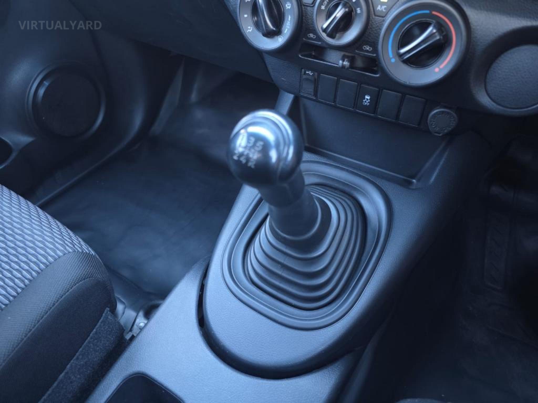 TOYOTA HILUX GUN122R WORKMATE CAB CHASSIS SINGLE CAB 2DR MAN 5SP 4X2 ...