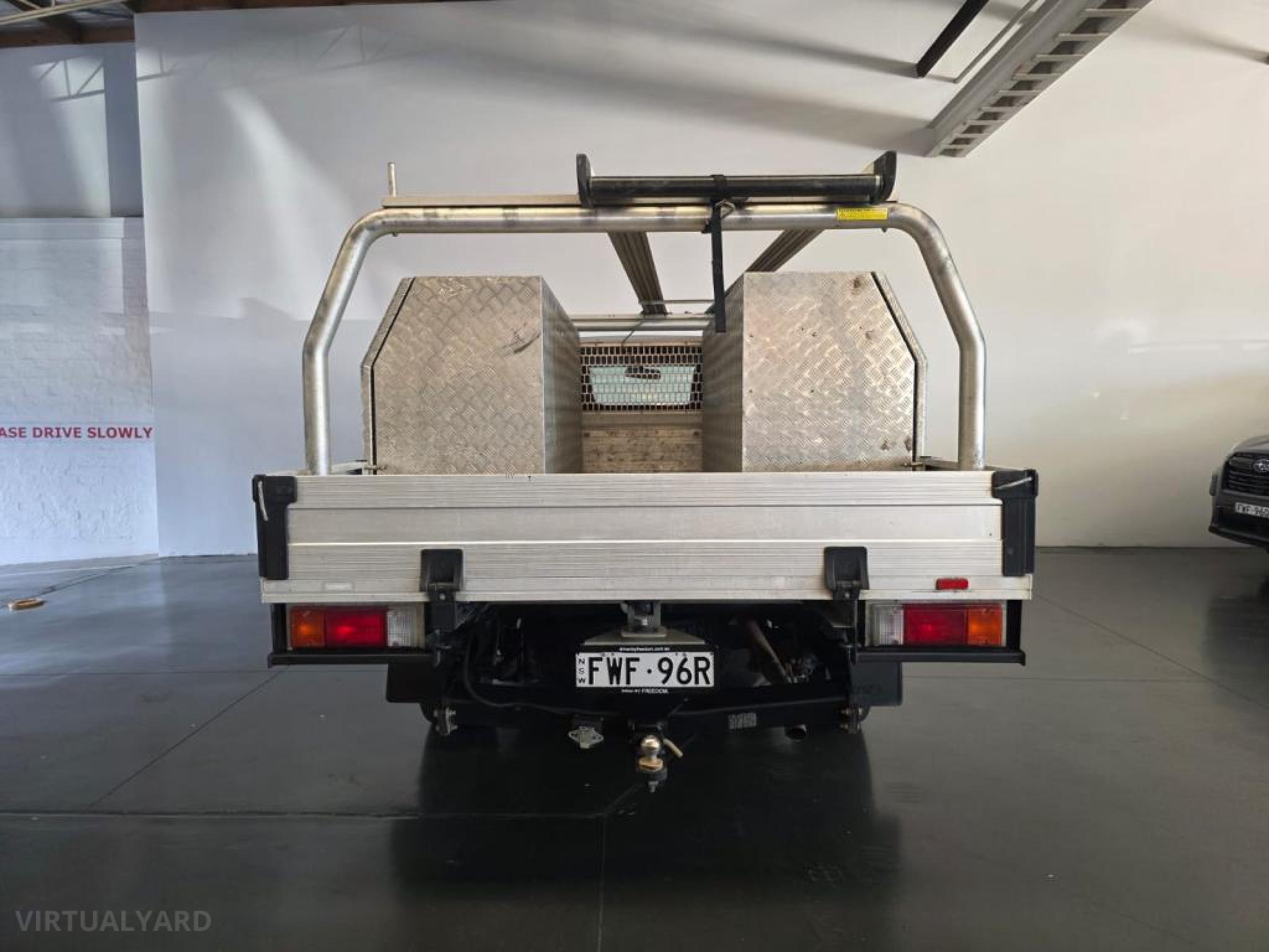 TOYOTA HILUX GUN122R WORKMATE CAB CHASSIS SINGLE CAB 2DR MAN 5SP 4X2 ...