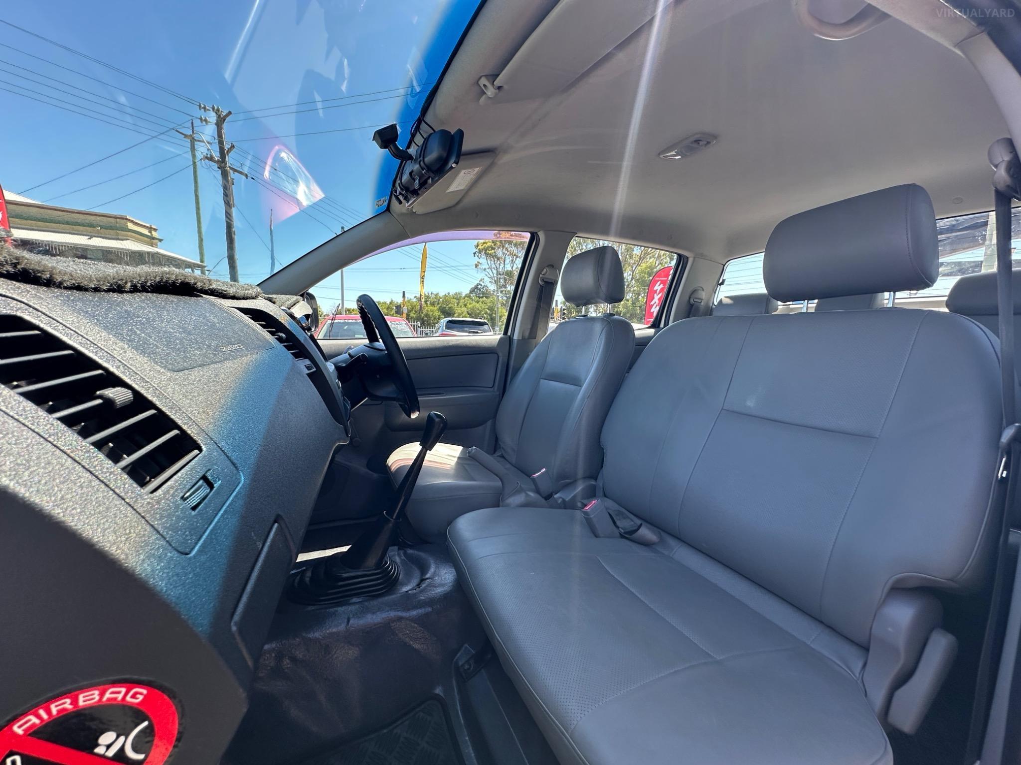 TOYOTA HILUX WORKMATE TGN16R