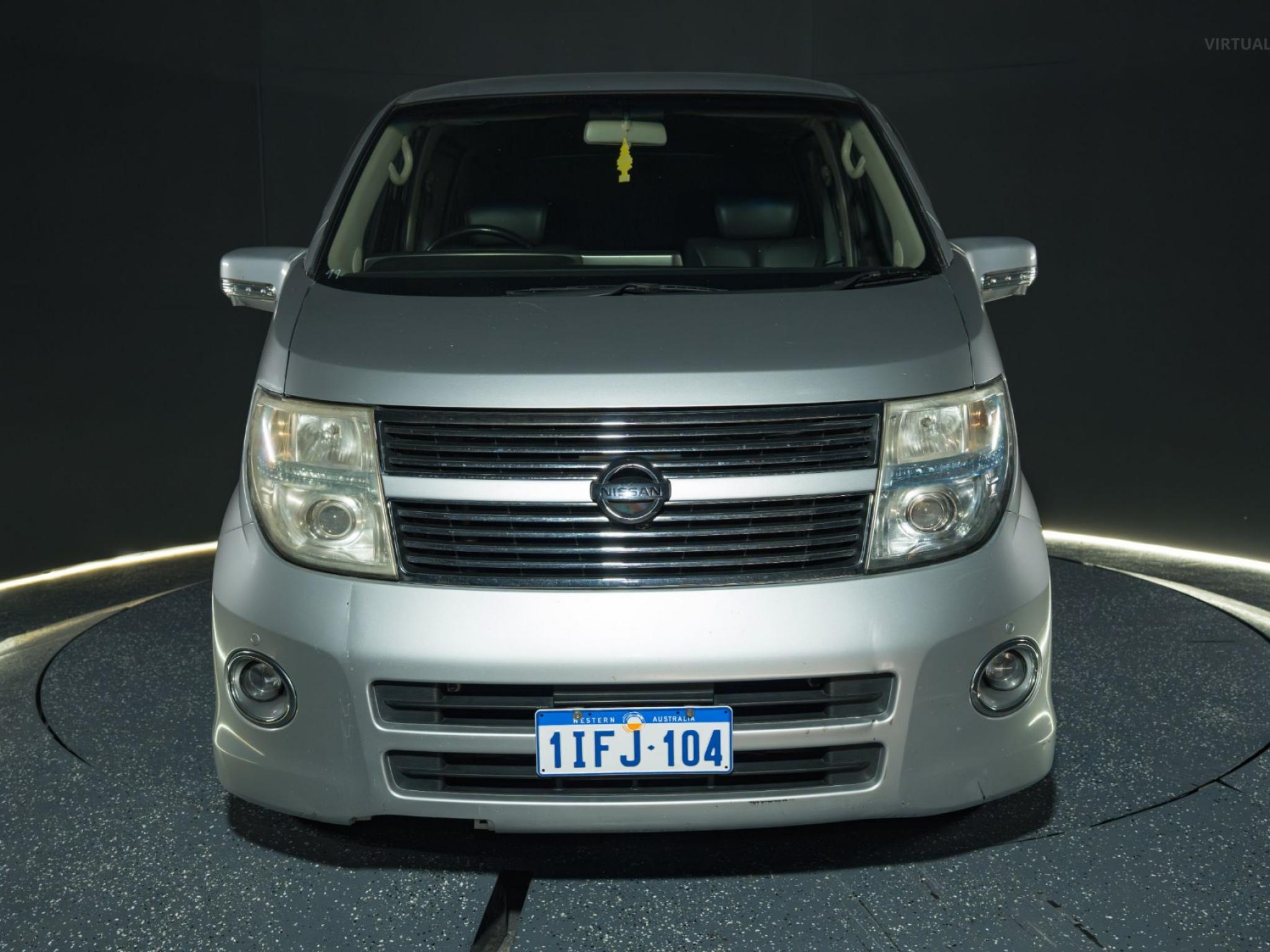 NISSAN ELGRAND E51