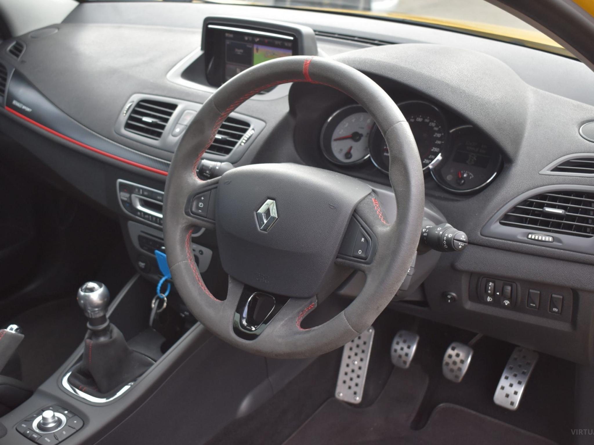 RENAULT MEGANE III D95 PHASE 2 R.S. 275 CUP PREMIUM COUPE 2DR MAN 6SP 2 ...