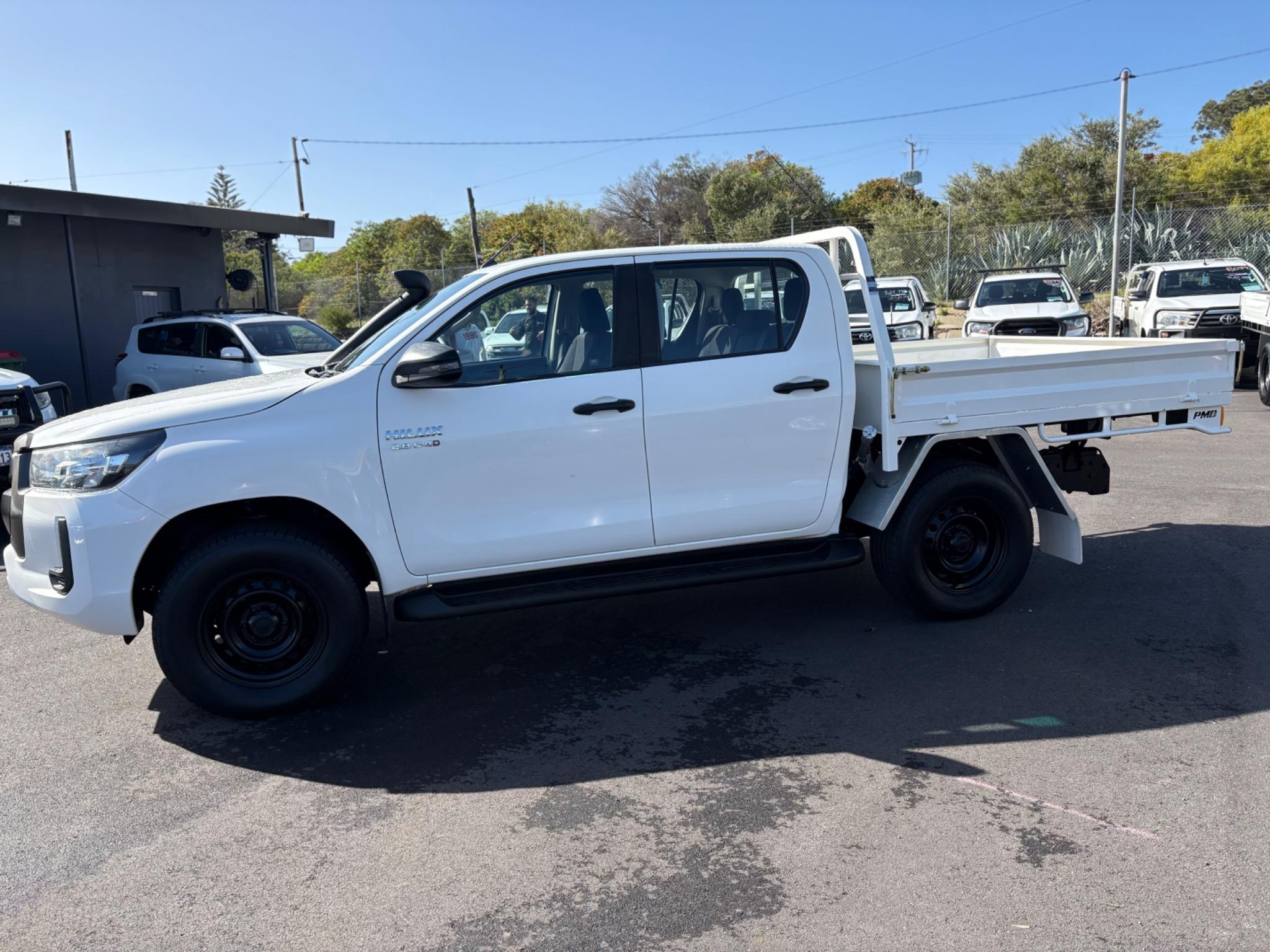 TOYOTA HILUX SR (4X4) GUN126R FACELIFT