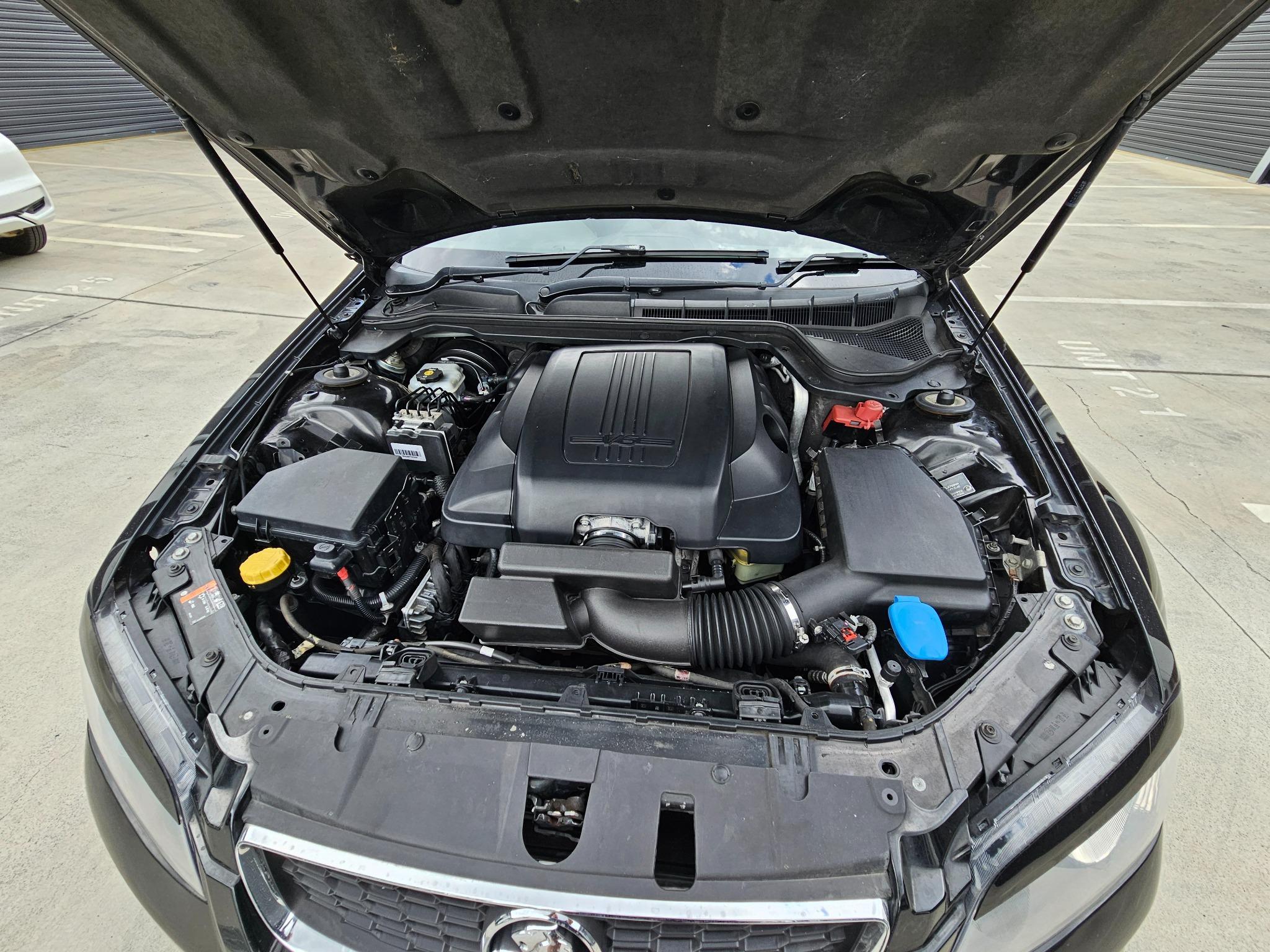 HOLDEN COMMODORE SV6 VE II MY12