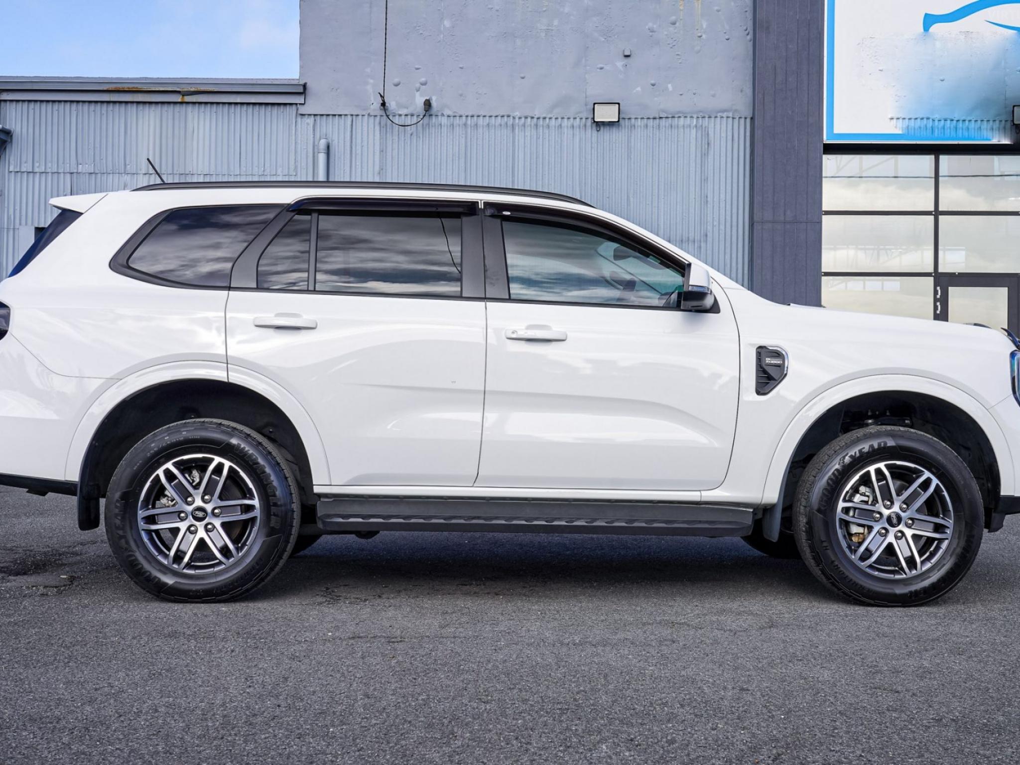 FORD EVEREST TREND WAGON 7ST 5DR SPTS AUTO 10SP, FULLTIME 4WD DR 2.0DTT ...