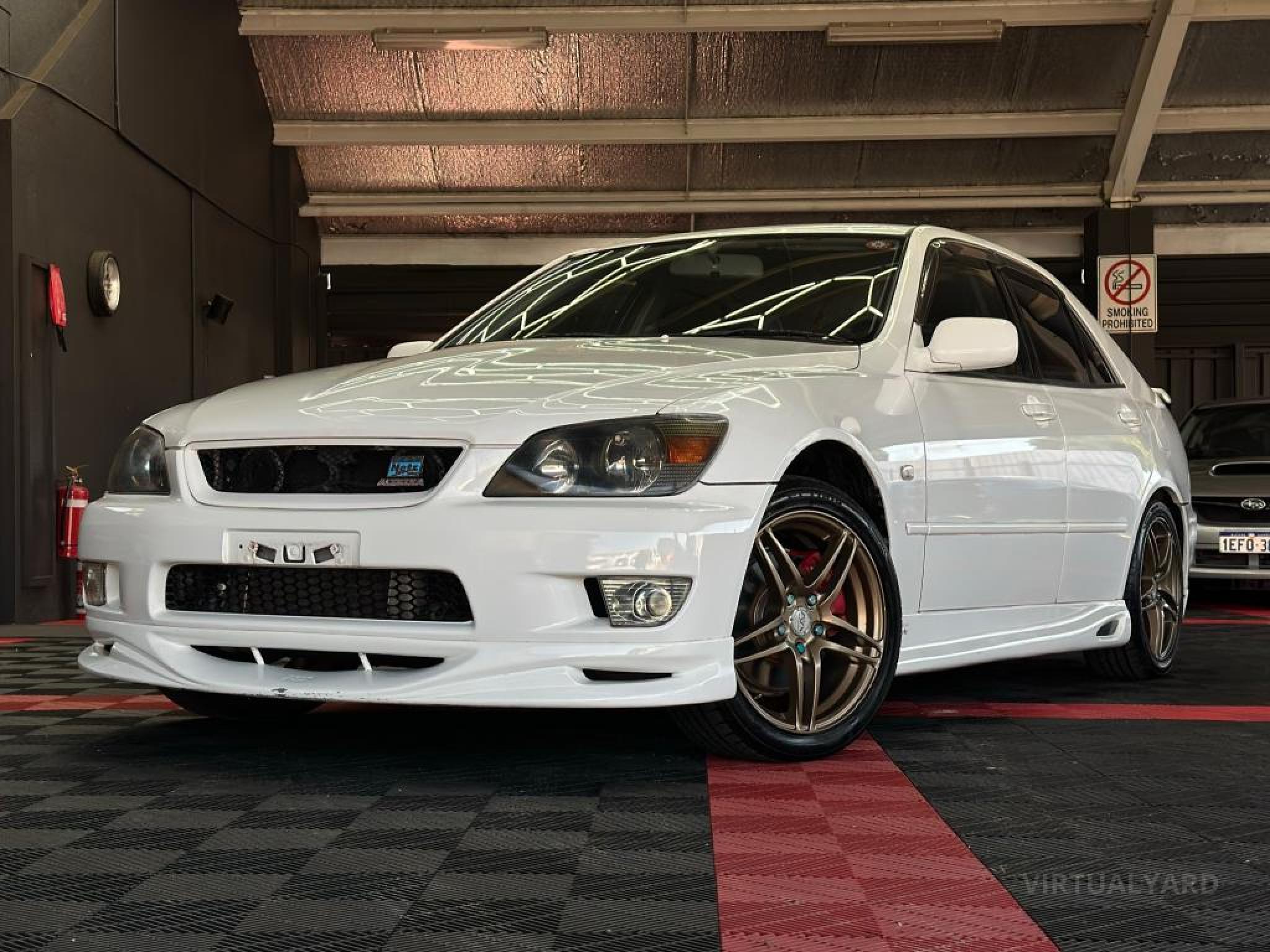 TOYOTA ALTEZZA TOMS 280T 4DR SEDAN 6SP MAN 2.0I