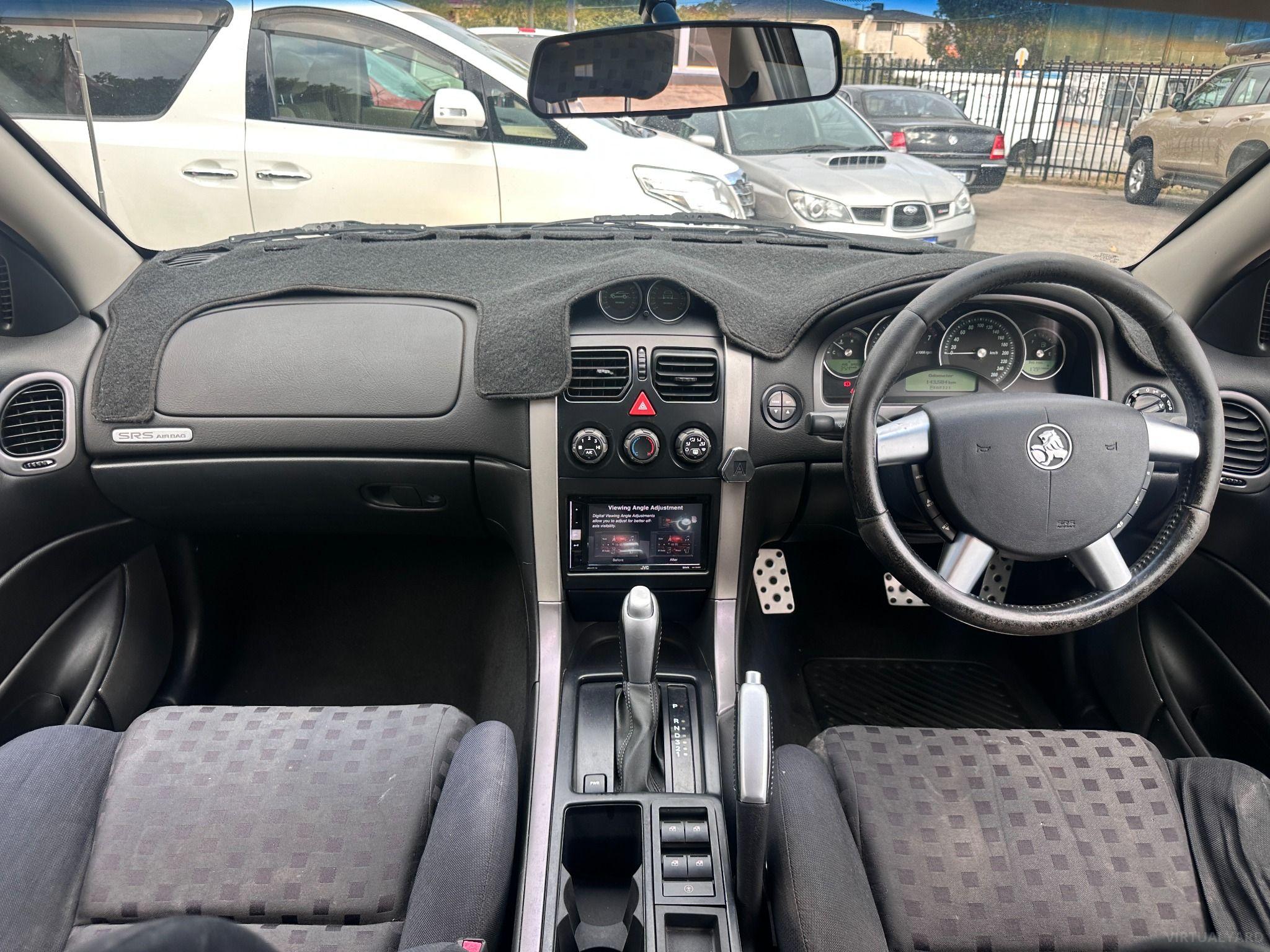 HOLDEN CREWMAN CROSS 8 VYII