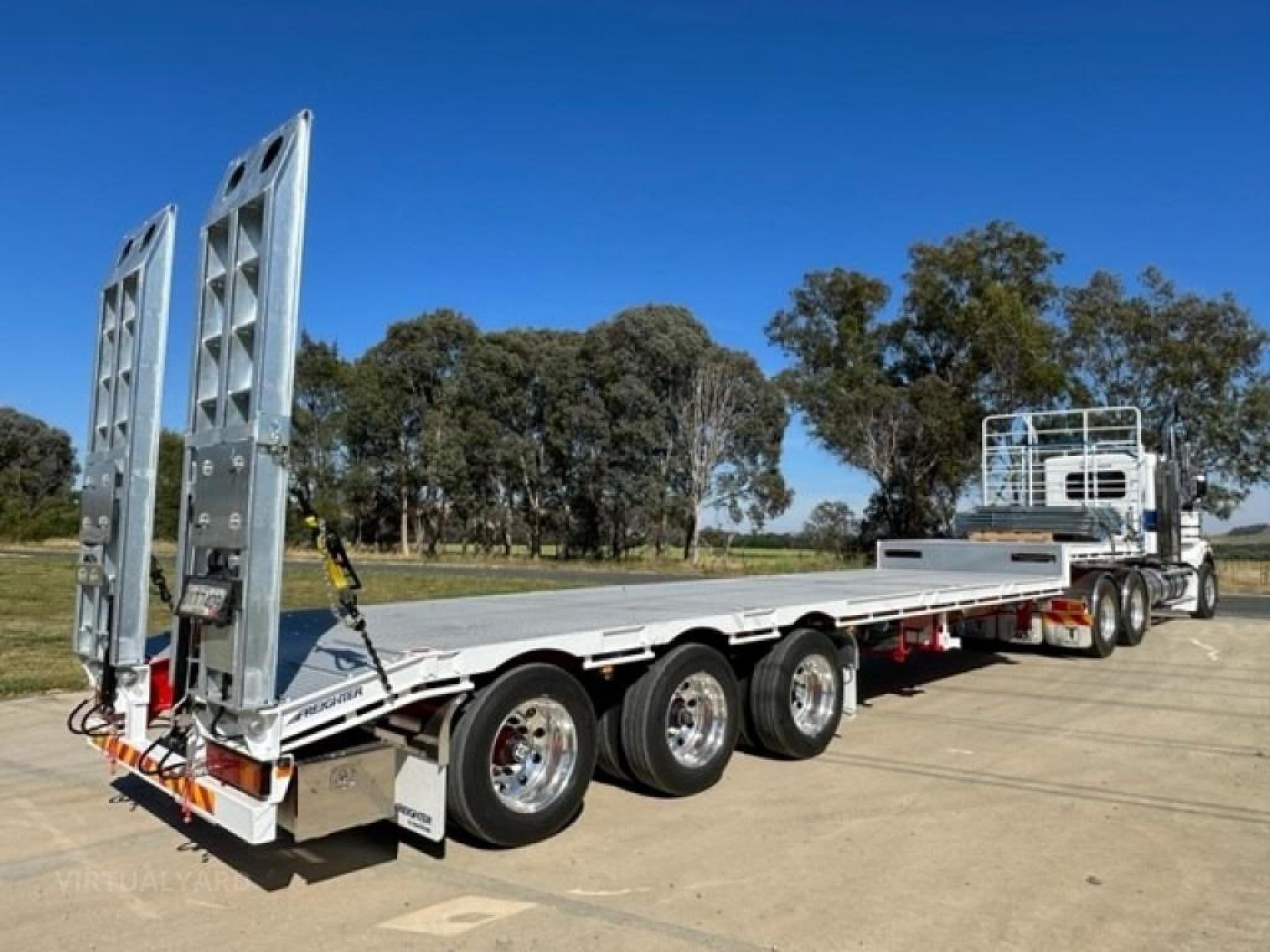 FREIGHTER DROP DECK SEMI TRAILER