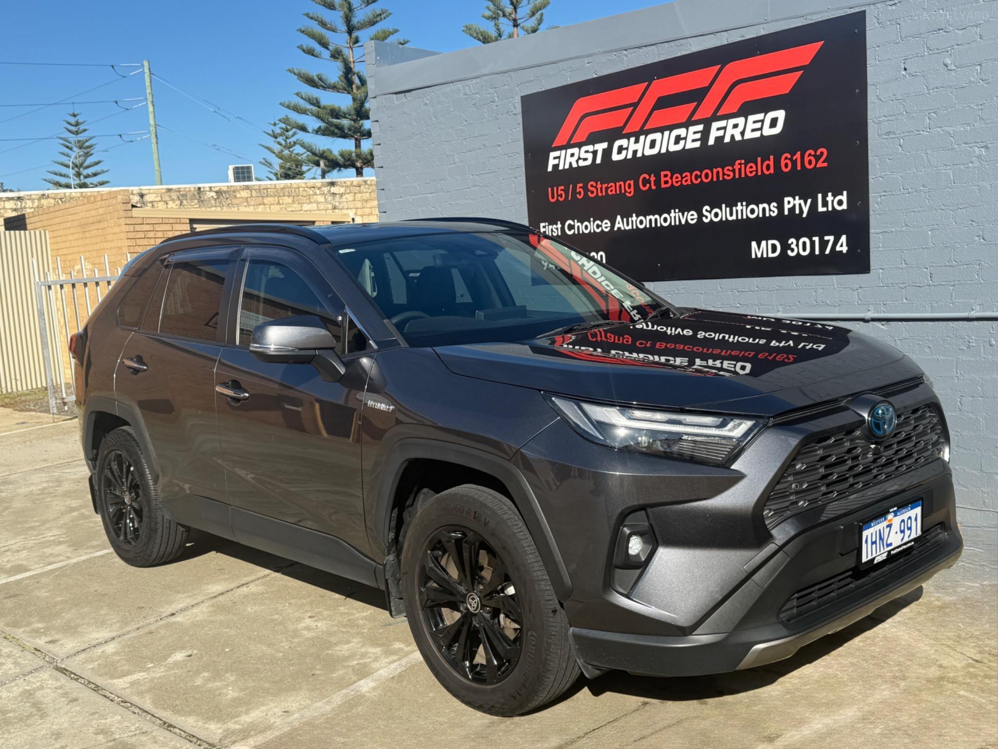 TOYOTA RAV4 CRUISER (2WD) HYBRID AXAH52R
