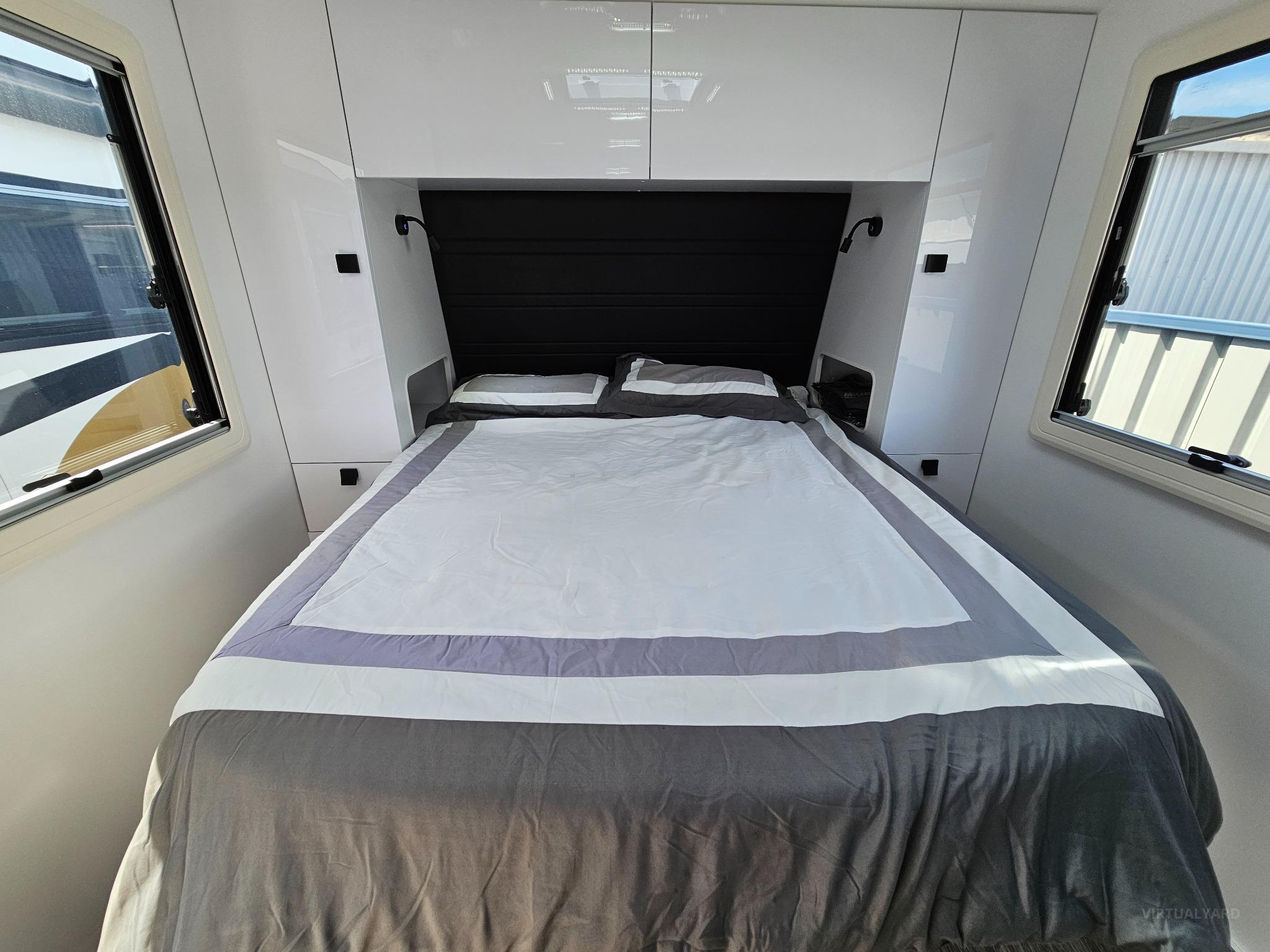 MILLARD 22' MFLOW 22'' FAMILY VAN ONE ONLY