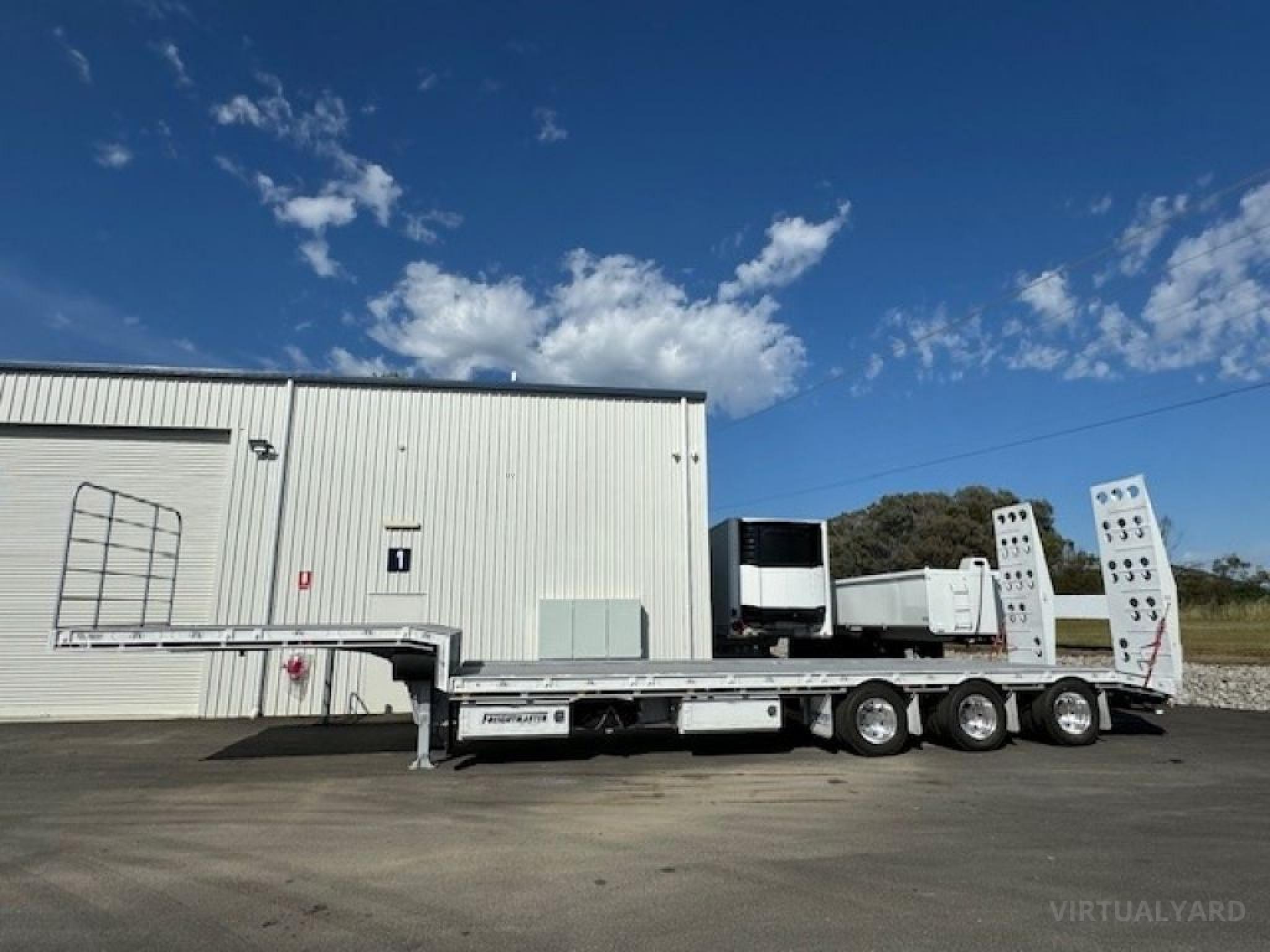 FREIGHTMASTER 44 TRI DROP DECK WIDENER