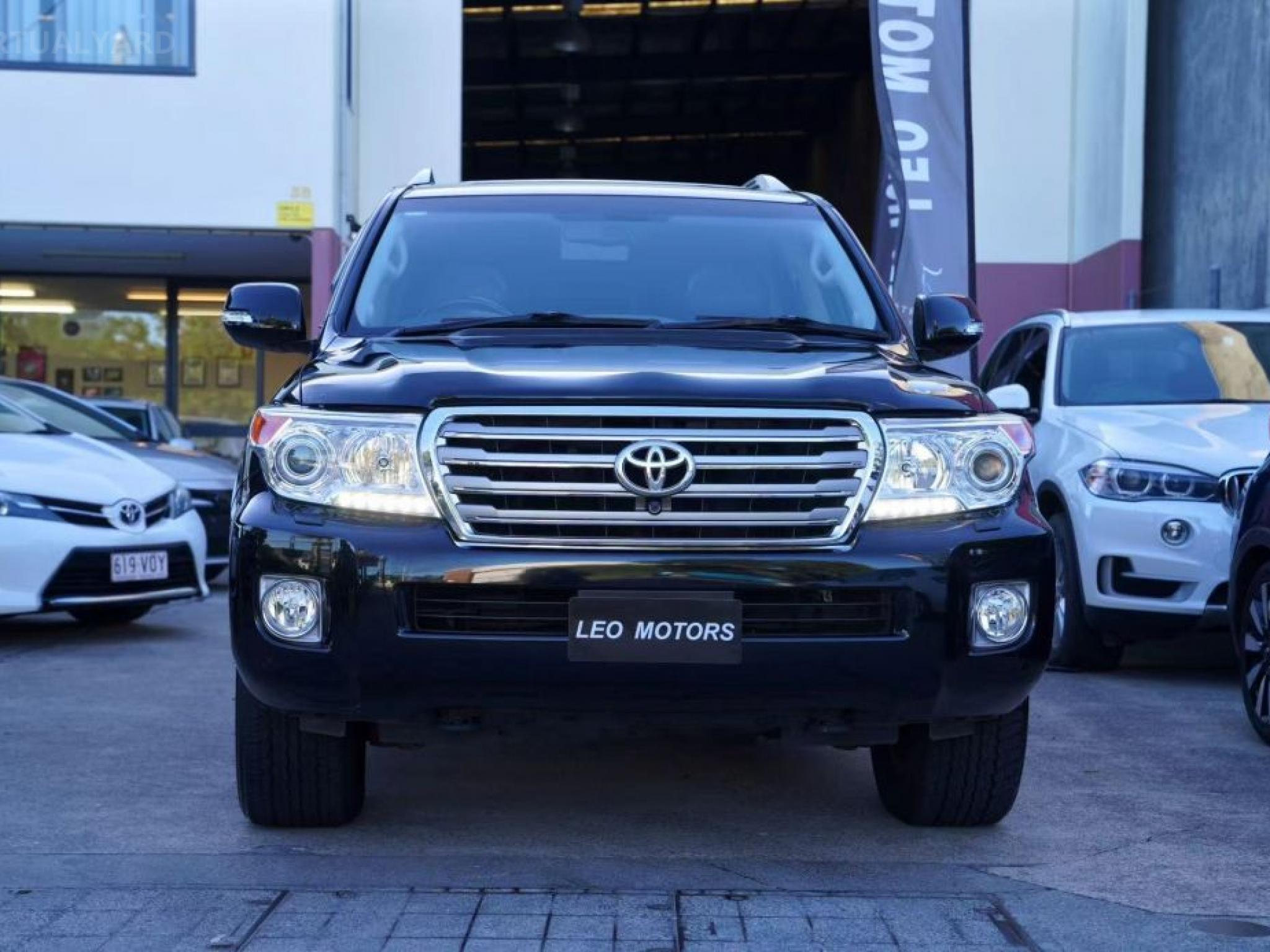 TOYOTA LANDCRUISER LC200 SAHARA (4X4) URJ202R